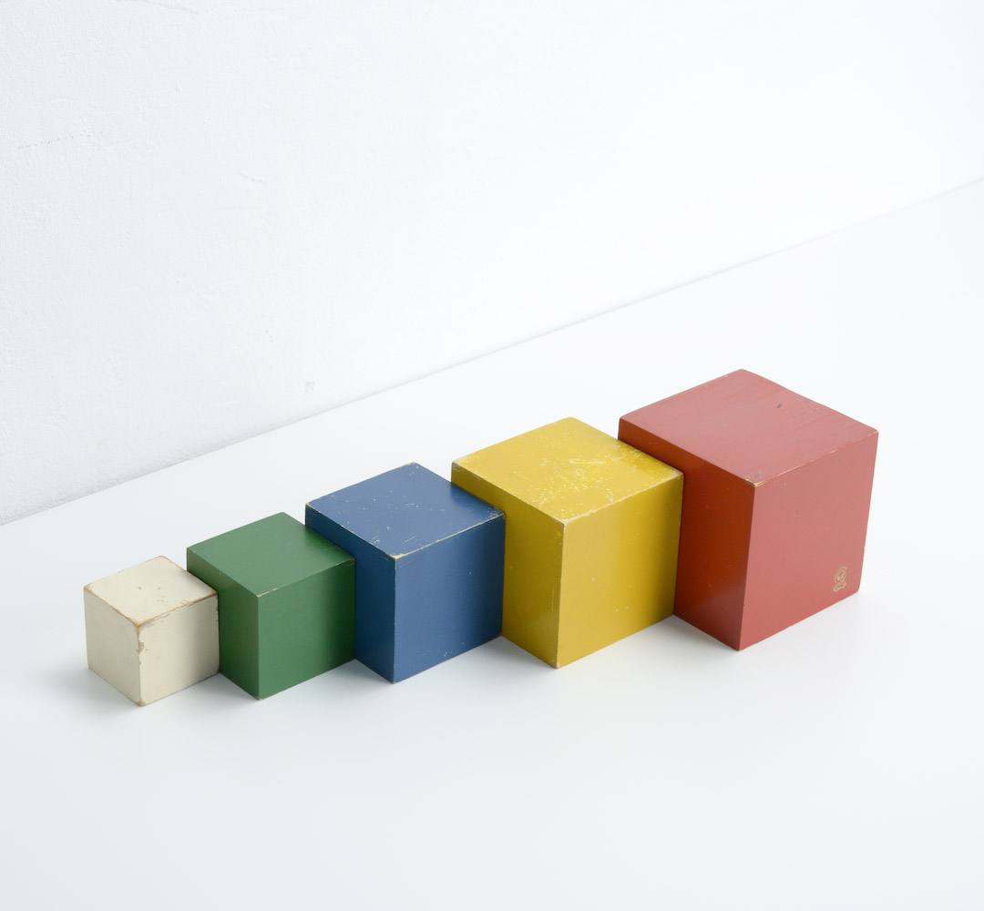 Colorful Wooden Toy Cubes - Vintage Design Point