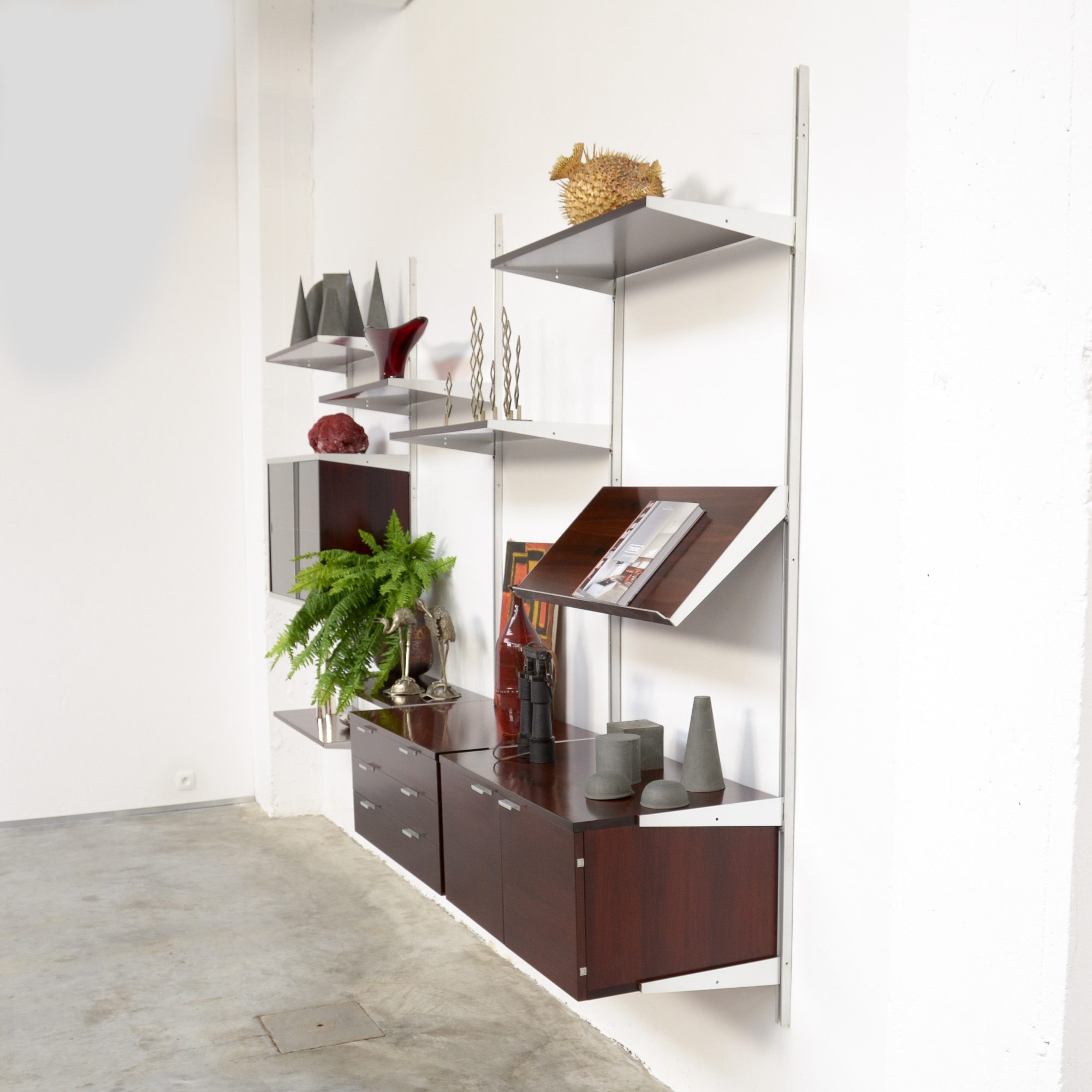 Impressive Wall Unit by George Nelson for Herman Miller - Mobilier ...