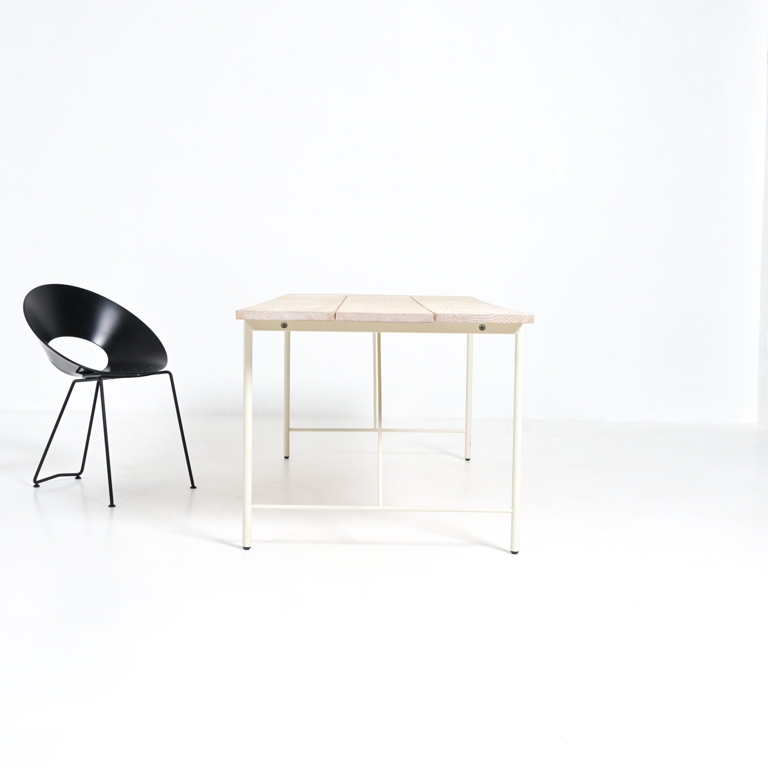 Prototype Dining Table by Fabiaan Van Severen - Vintage Design Point